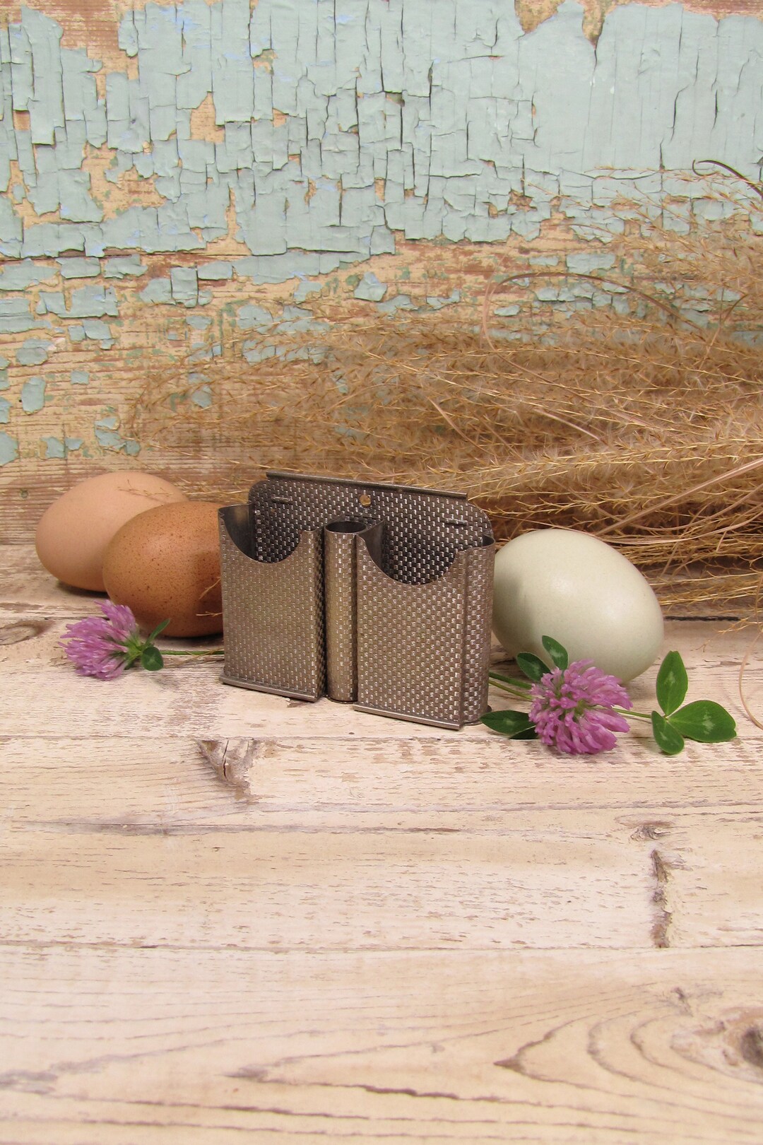 Vintage Metal Wall Mount Shaving Razor and Blade Holder Antique Art ...