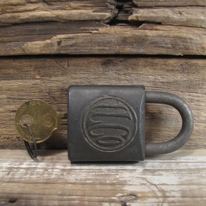 Vintage Ilco Padlock With Key Independent Lock Co. Hardware - Etsy