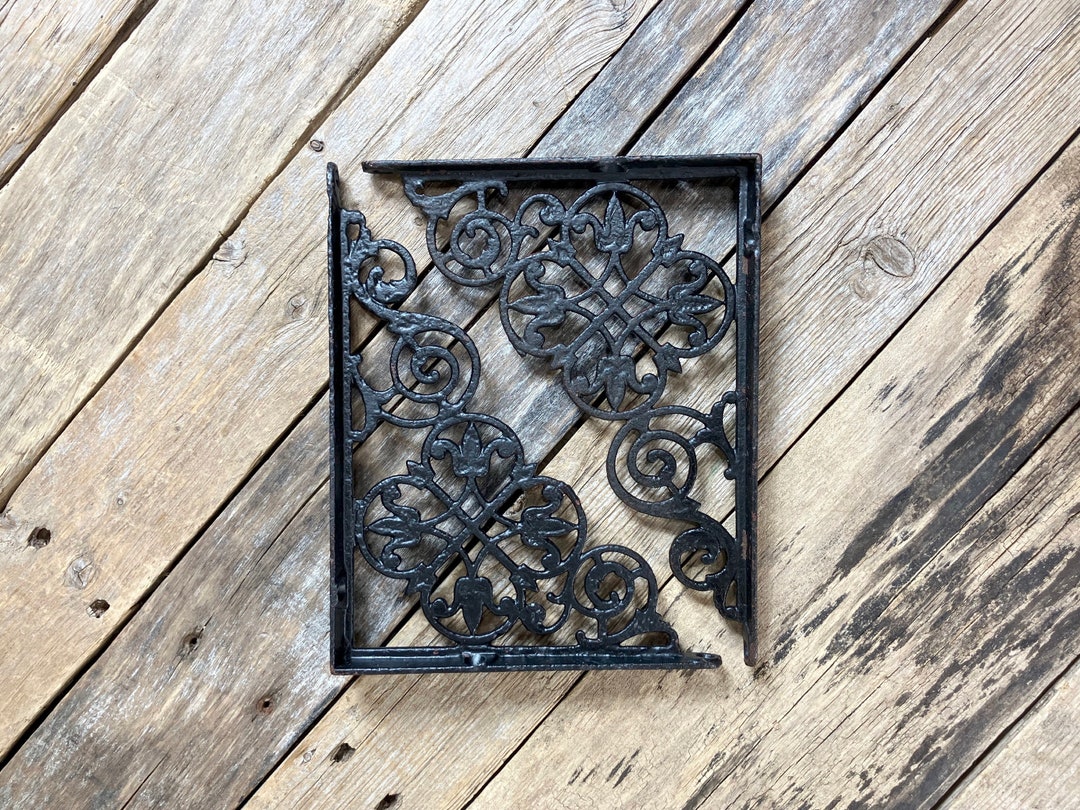 Vintage Pair of Floral Tulip Small Cast Iron Shelf Brackets Set of 2 ...