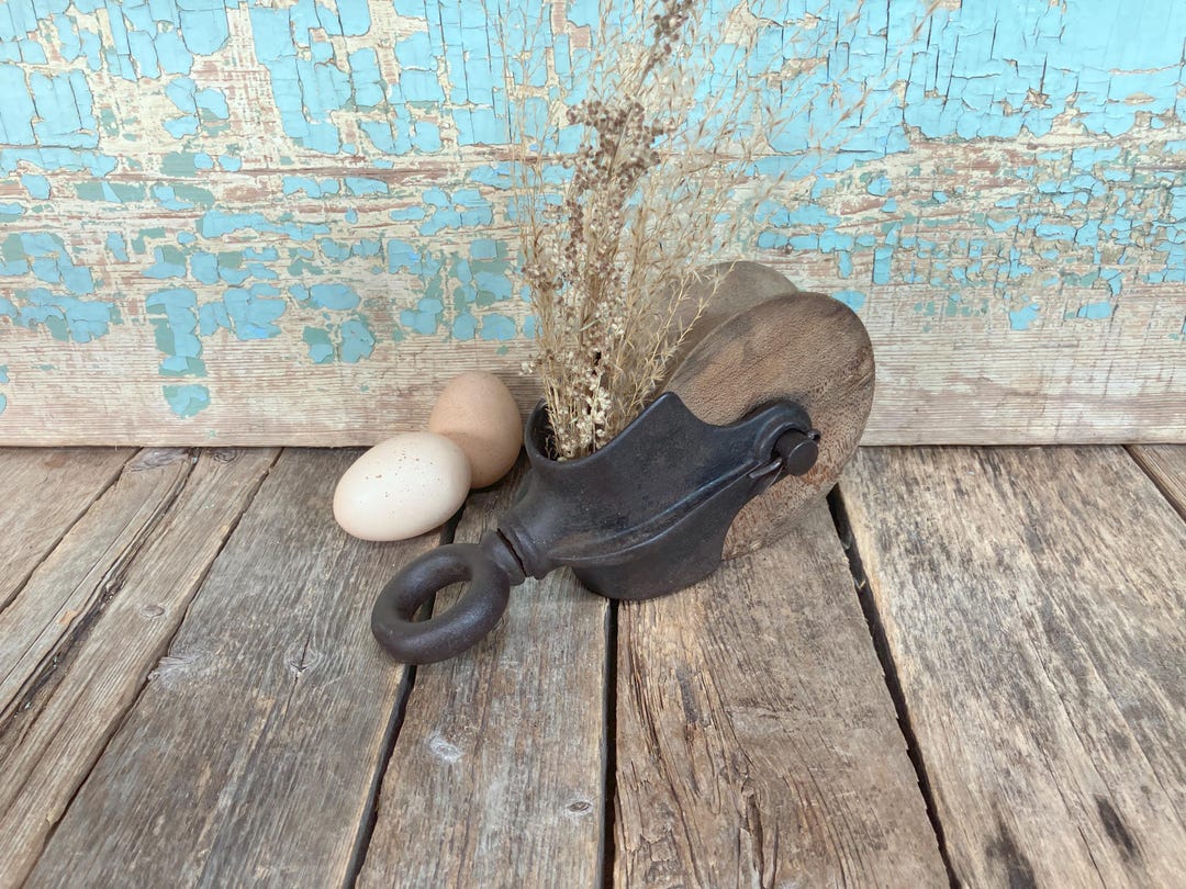 Antique Hardwood Wheel Pulley With Cast Iron Loop Block and Tackle ...