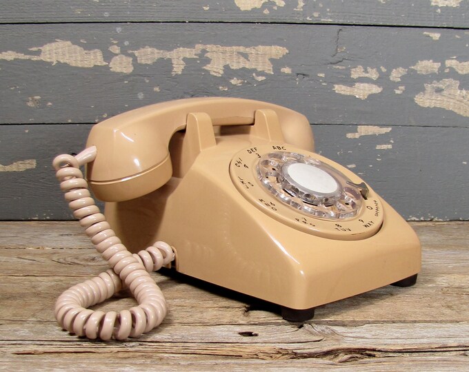 Vintage Desk Top Rotary Telephone Stromberg Carlson Retro Pink Peach ...