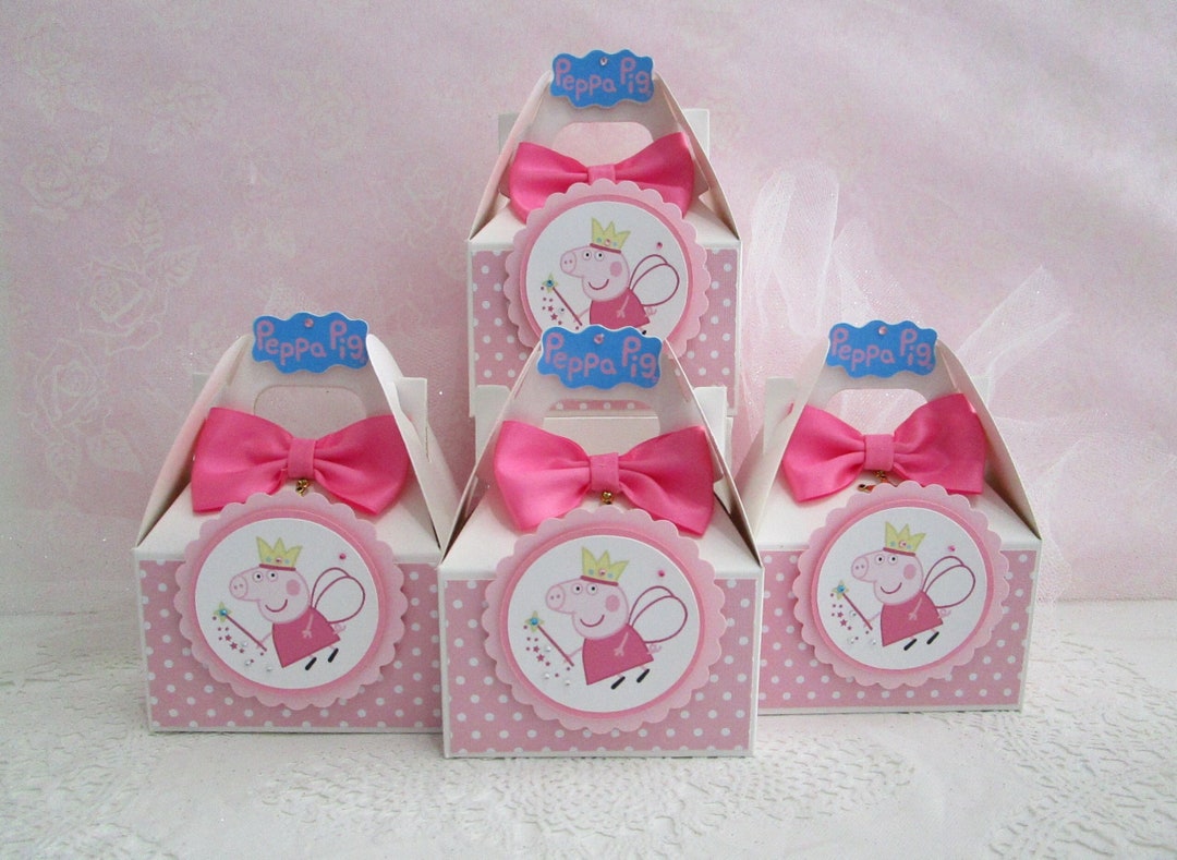 Precious Peppa Pig Favor Boxes With Matching Straws. Peppa Pig and ...