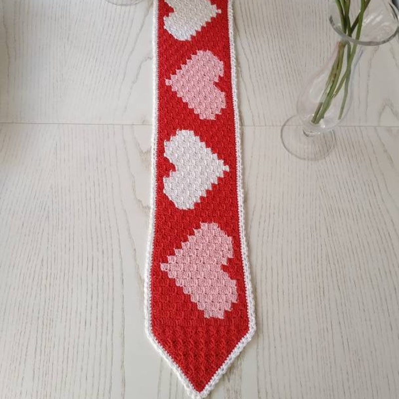 Heart Table Runner - Etsy