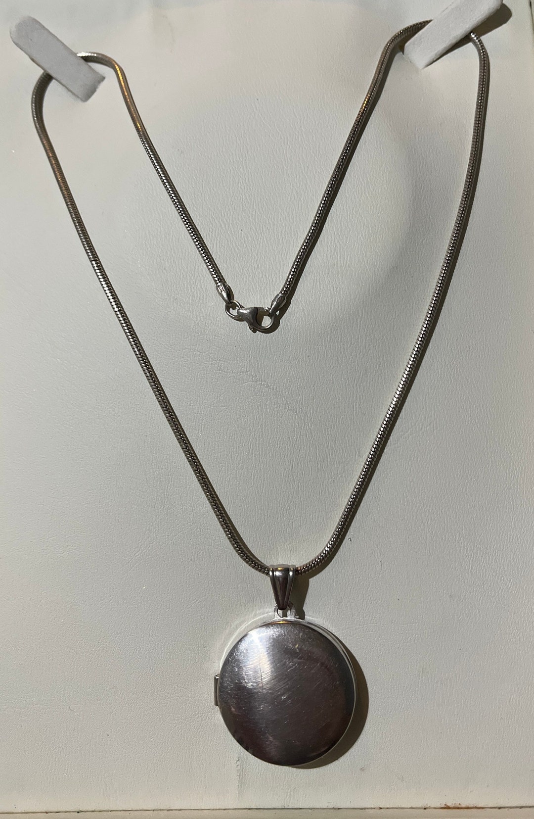 Vintage Sterling Silver Locket and Sterling Silver Snake Chain - Etsy