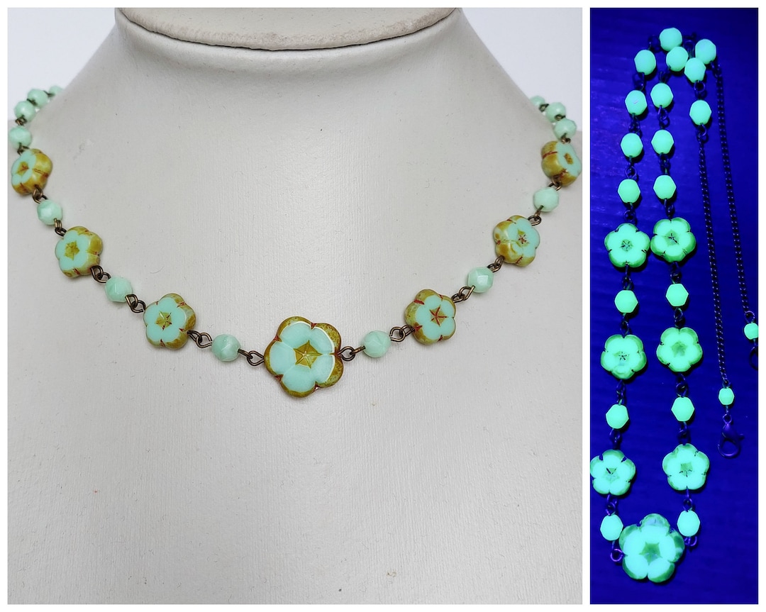 Czech Uranium Flower Glass Pendant and Uranium Glass Beads Necklace - Etsy