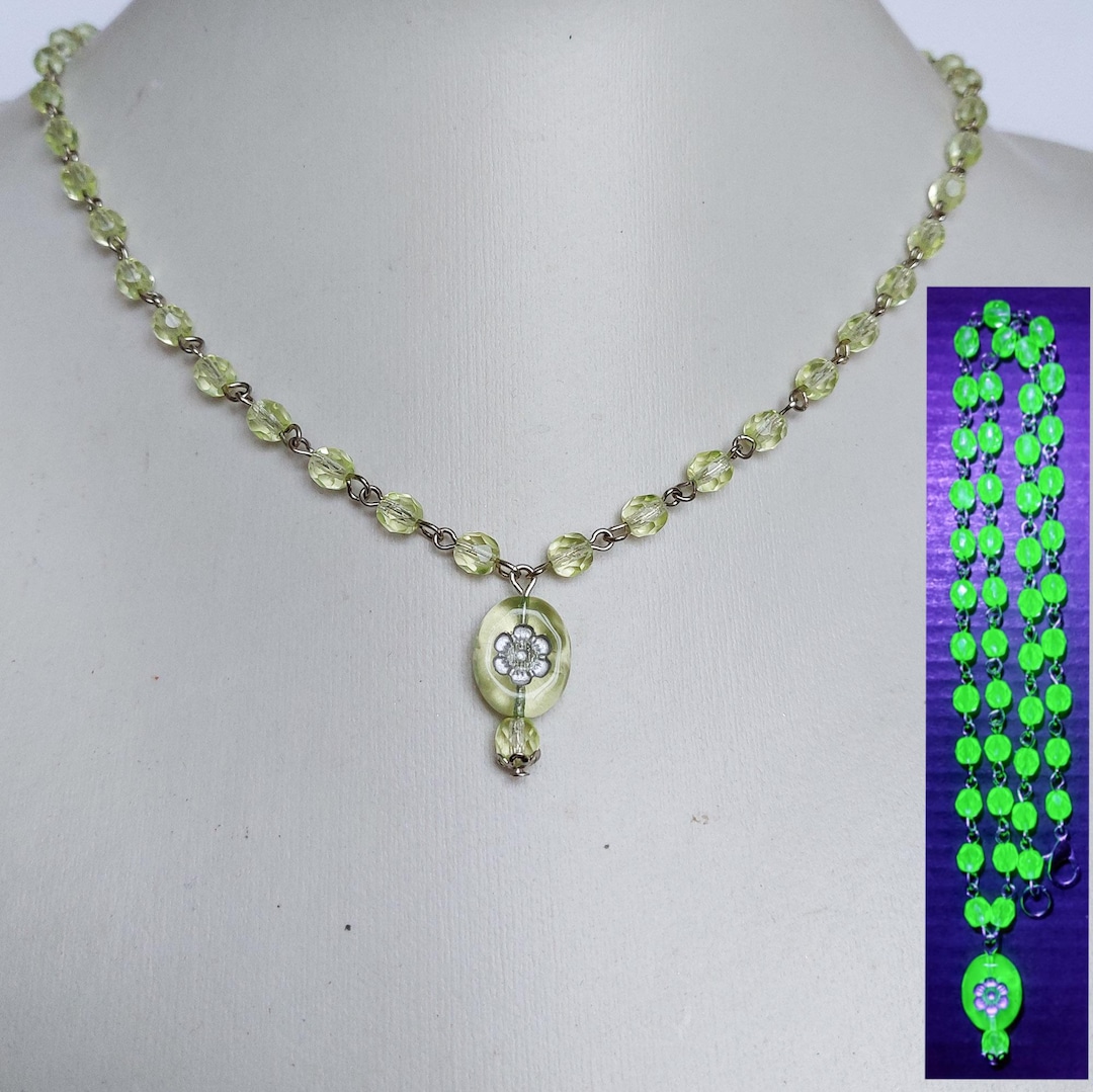 Czech Uranium Flower Glass Pendant and Uranium Glass Beads Necklace - Etsy