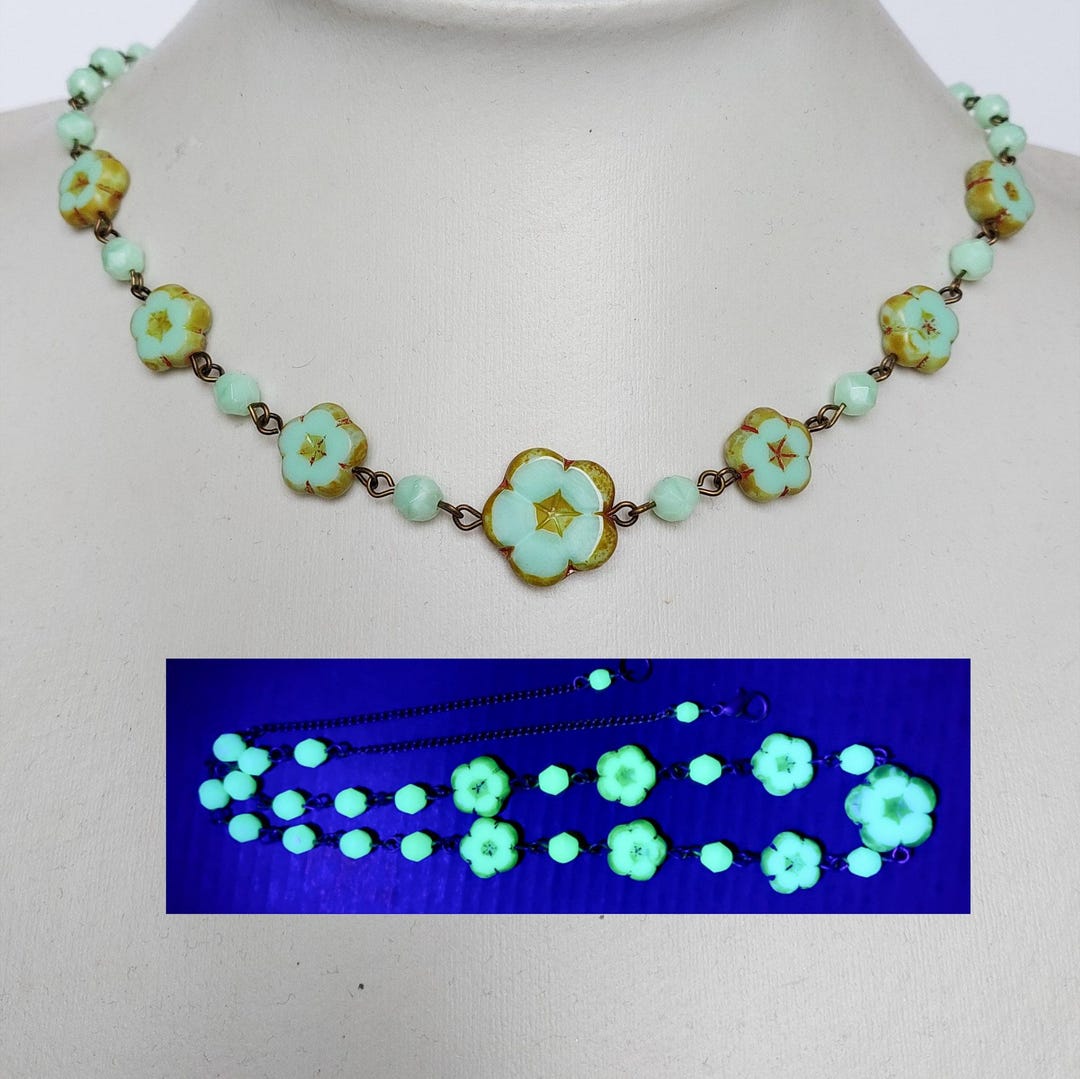 Czech Uranium Flower Glass Pendant and Uranium Glass Beads Necklace - Etsy