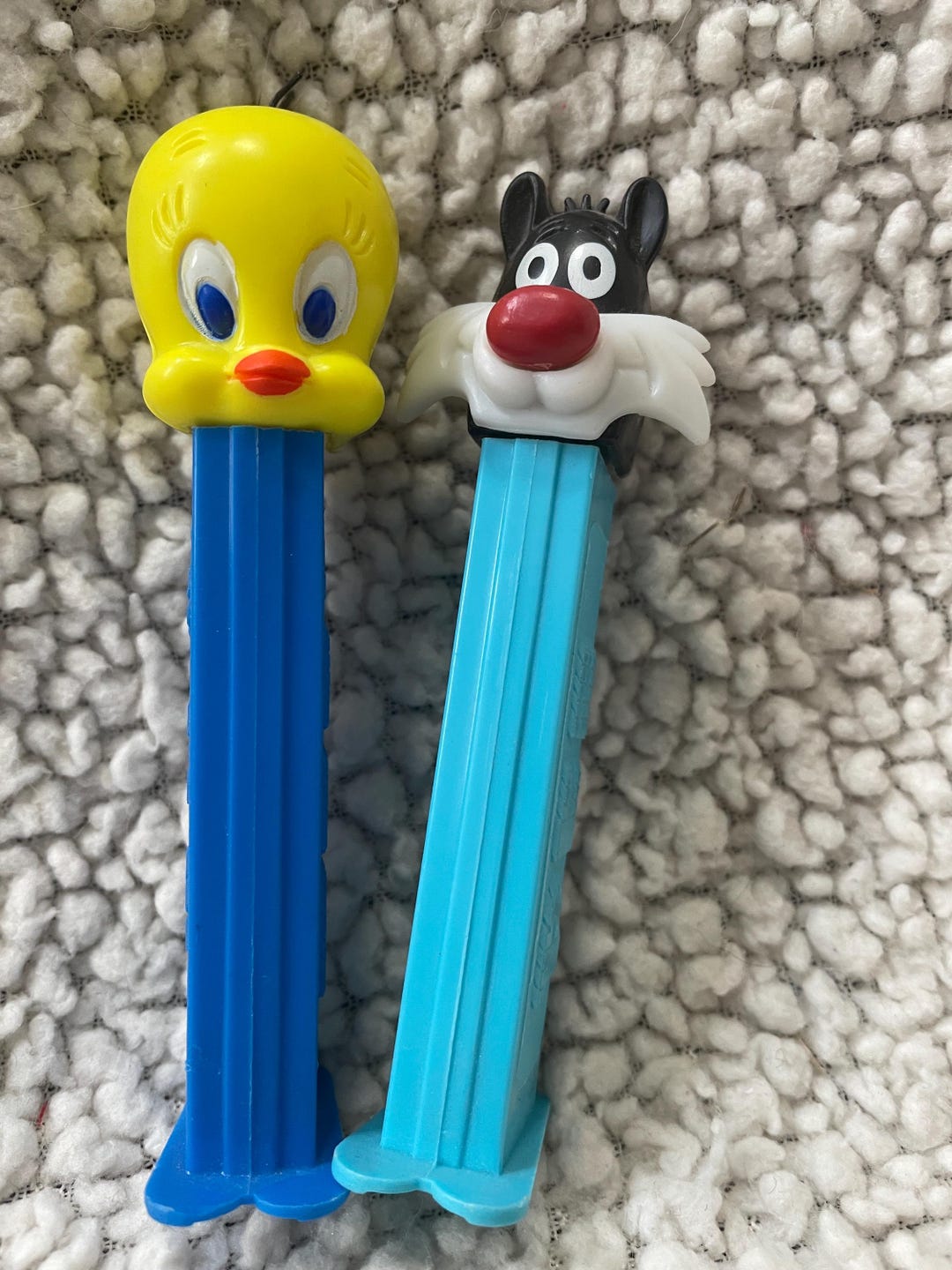 Set of 2 Warner Brothers Looney Toons PEZ Dispensers - Tweety Bird and ...