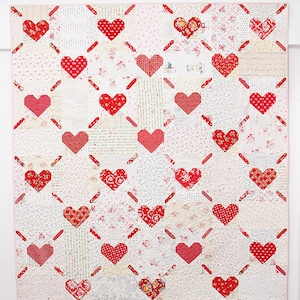 PDF Heart Quilt Pattern - Love is All Around Heart Quilt - Etsy