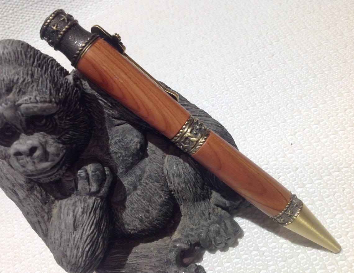 Red Cedar Western Twist Pen With Brass Trim (#1907) - Etsy