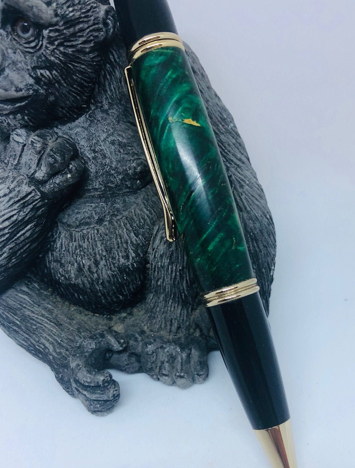 Grand Gatsby Style Twist Pen W/Stabilized Green Buckeye Burl and Gold ...