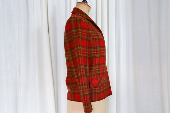 1950's Pendleton Red Plaid Wool Thistle Button Design… - Gem