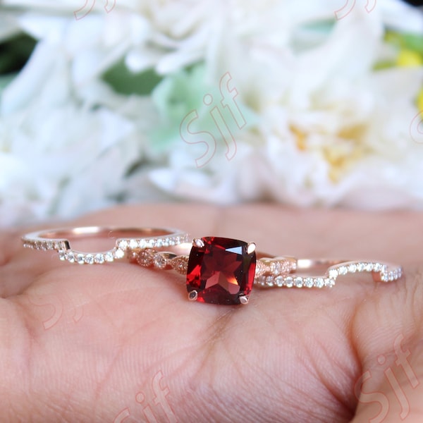 Garnet Wedding Ring Set - Etsy