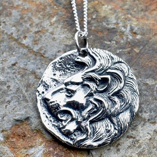 Mens Coin Pendant / Gold Necklace Gift for Boyfriend / Lion - Etsy