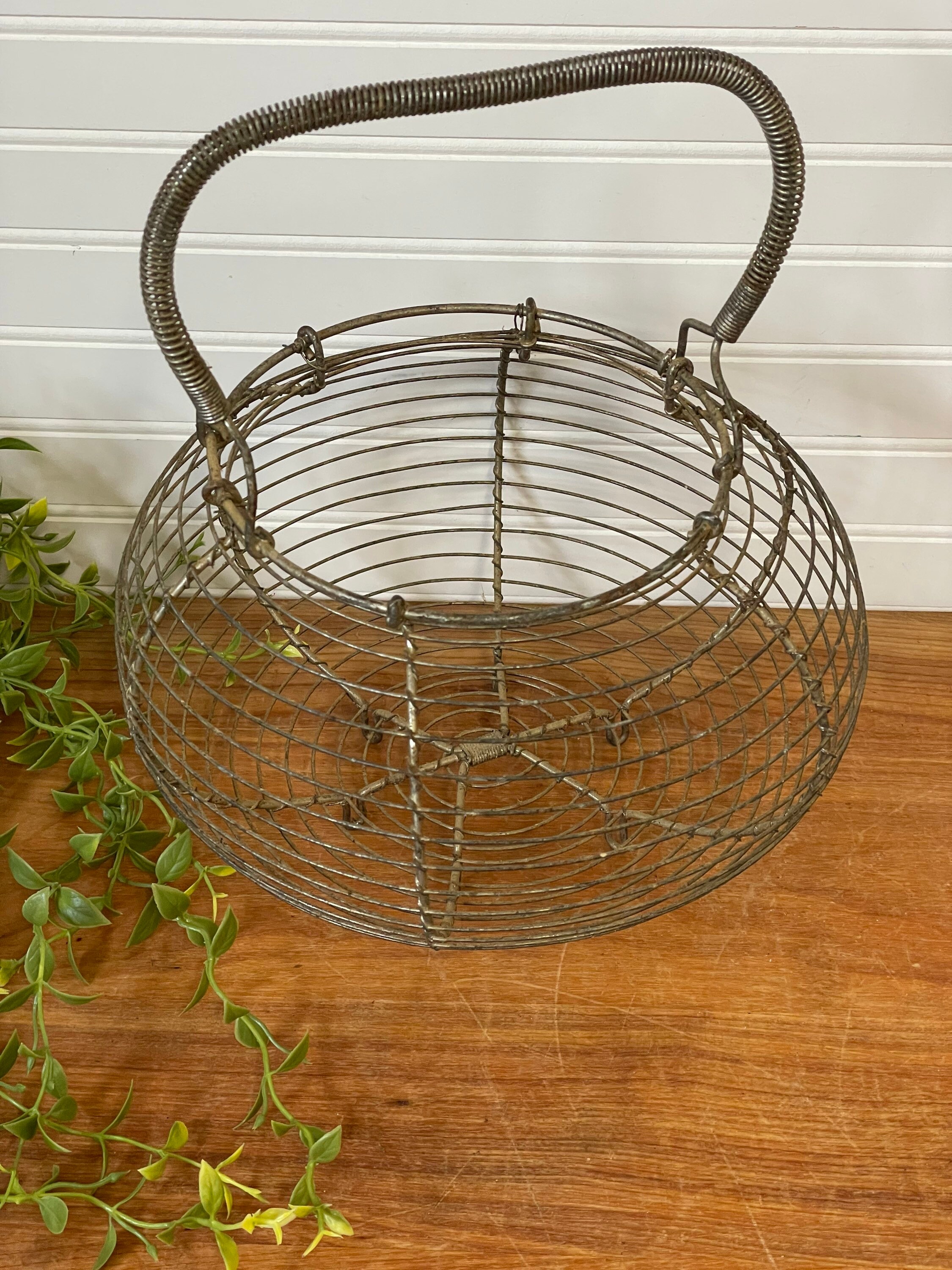 Wire Egg Basket Vintage Rustic Wire Basket Farmhouse French - Etsy