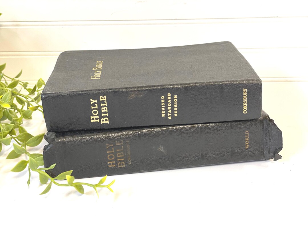 Bible Stack- Set of 2 Vintage Bibles - Etsy
