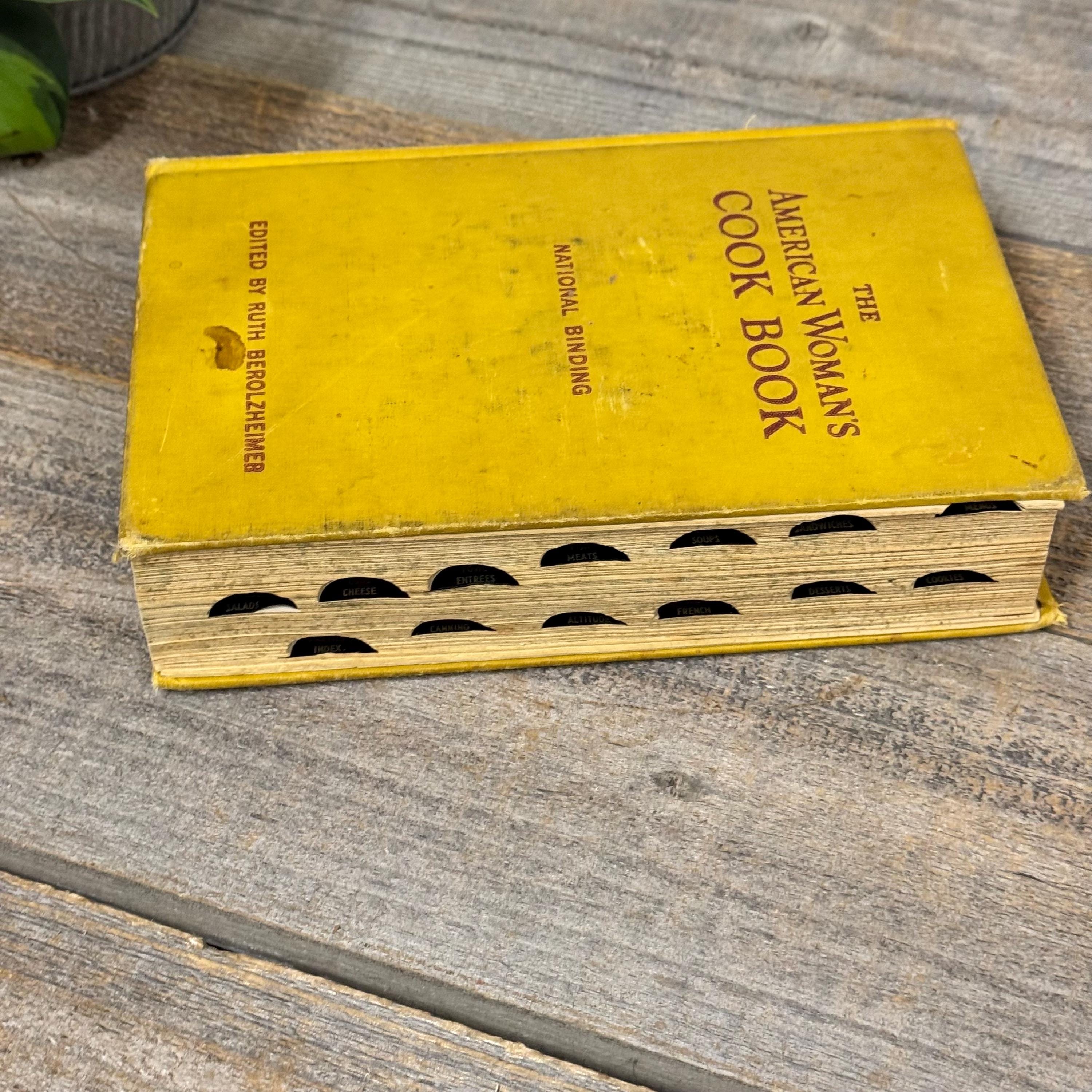 Vintage Cookbook- the American Woman’s Cookbook- Yellow Cook Book - Etsy