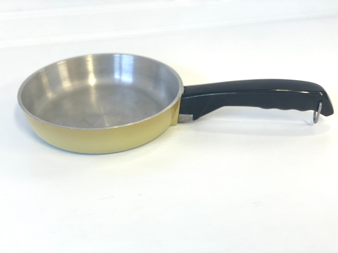 Yellow Club Cookware Saucepan- Vintage Yellow Cooking Pan- Shiny Great ...