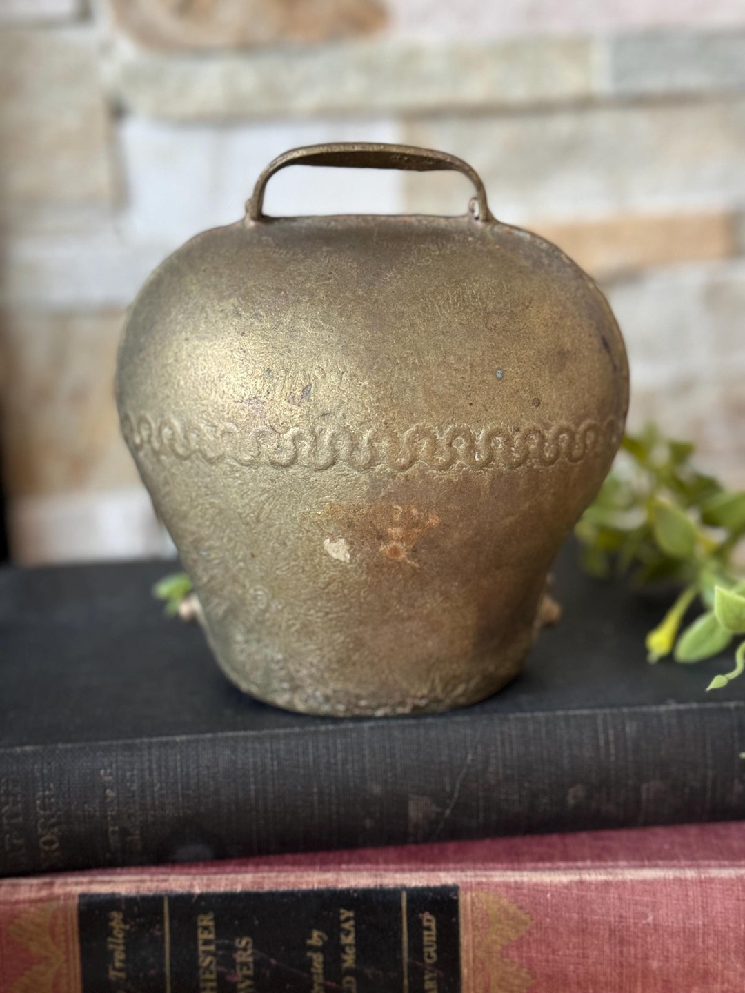 Large Brass Cow Bell- Rustic Farm Bell- Antique Cow Bell - Etsy