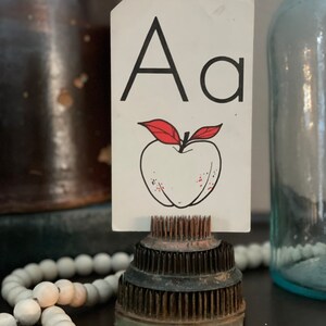 Vintage Letter and Picture Flashcards Vingage Alphabet Flash Cards for ...