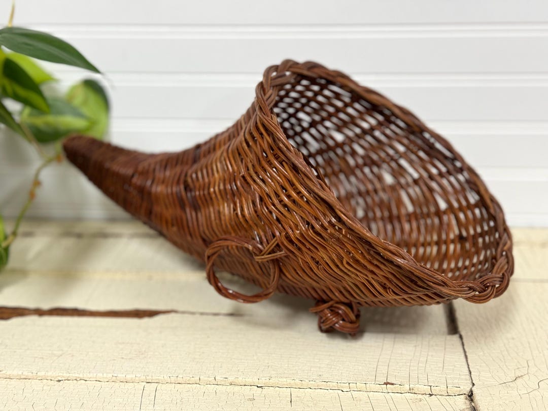 Vintage Wicker Cornucopia Vintage Fall Decor Thanksgiving Tablescape ...