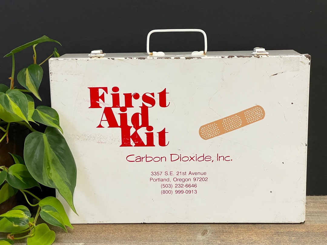 Large Vintage Metal First Aid Kit- Wall First Aid Emergency Kit 15.63 ...