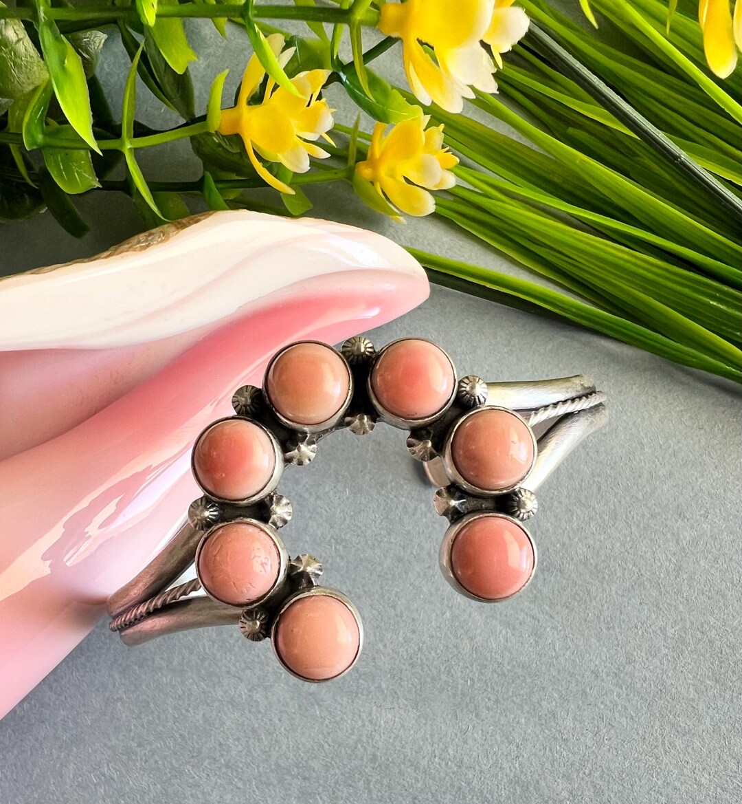 Navajo Made Sterling Silver Pink Conch Shell Naja Cuff Bracelet - Etsy