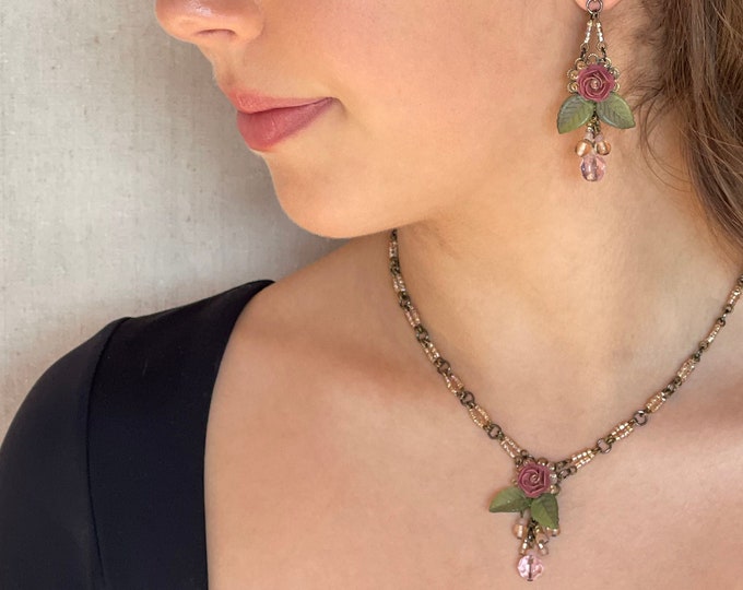 Vintage Colleen Toland XO Pink Green Beaded Necklace Drop Handmade ...