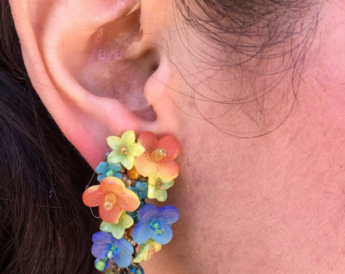 WILD FLOWER Hand Beaded Floral Drop Earrings by Colleen Toland - Etsy