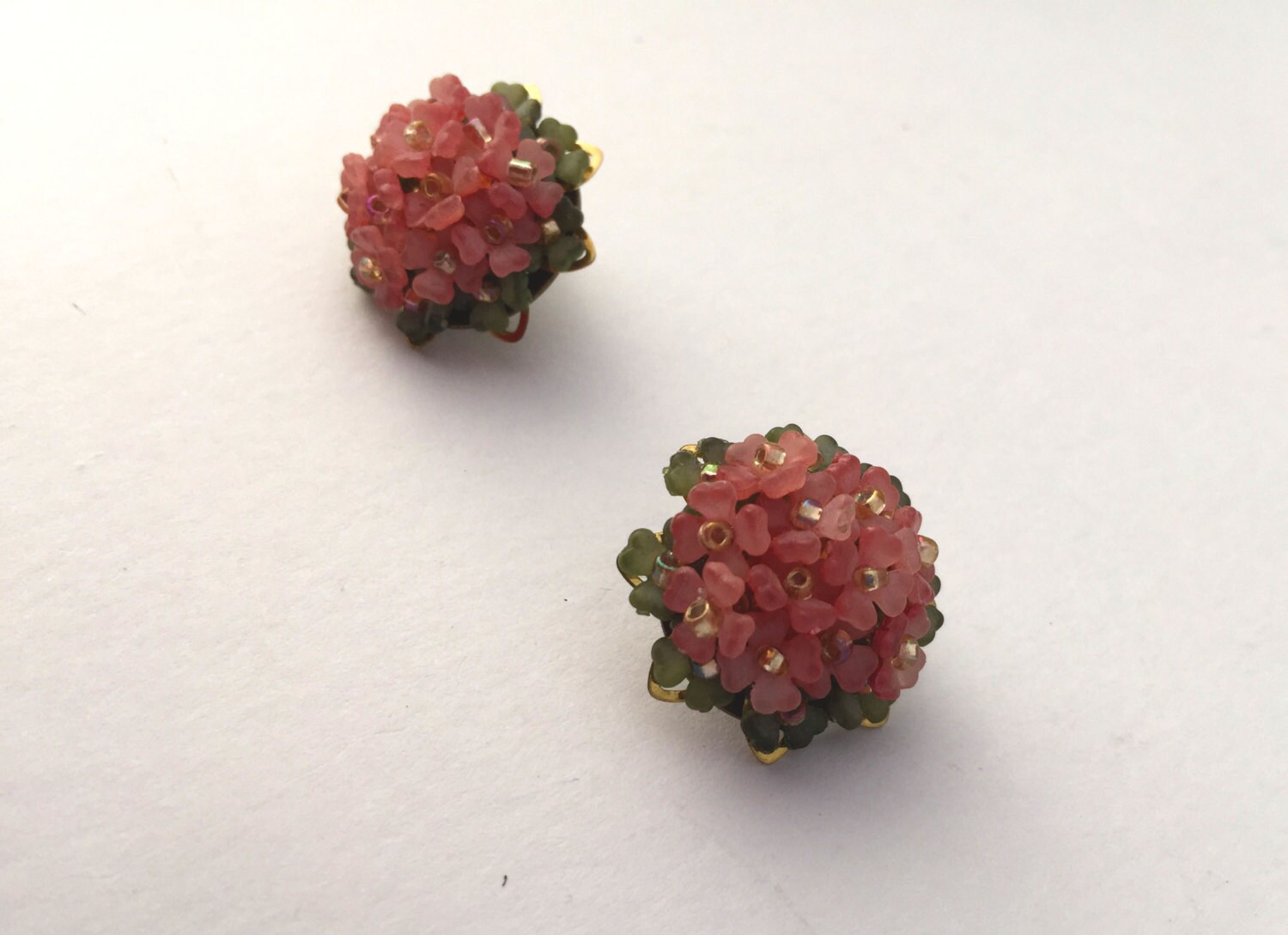 HANDBEADED COLLEEN TOLAND Small Pink Posey Button Earrings - Etsy