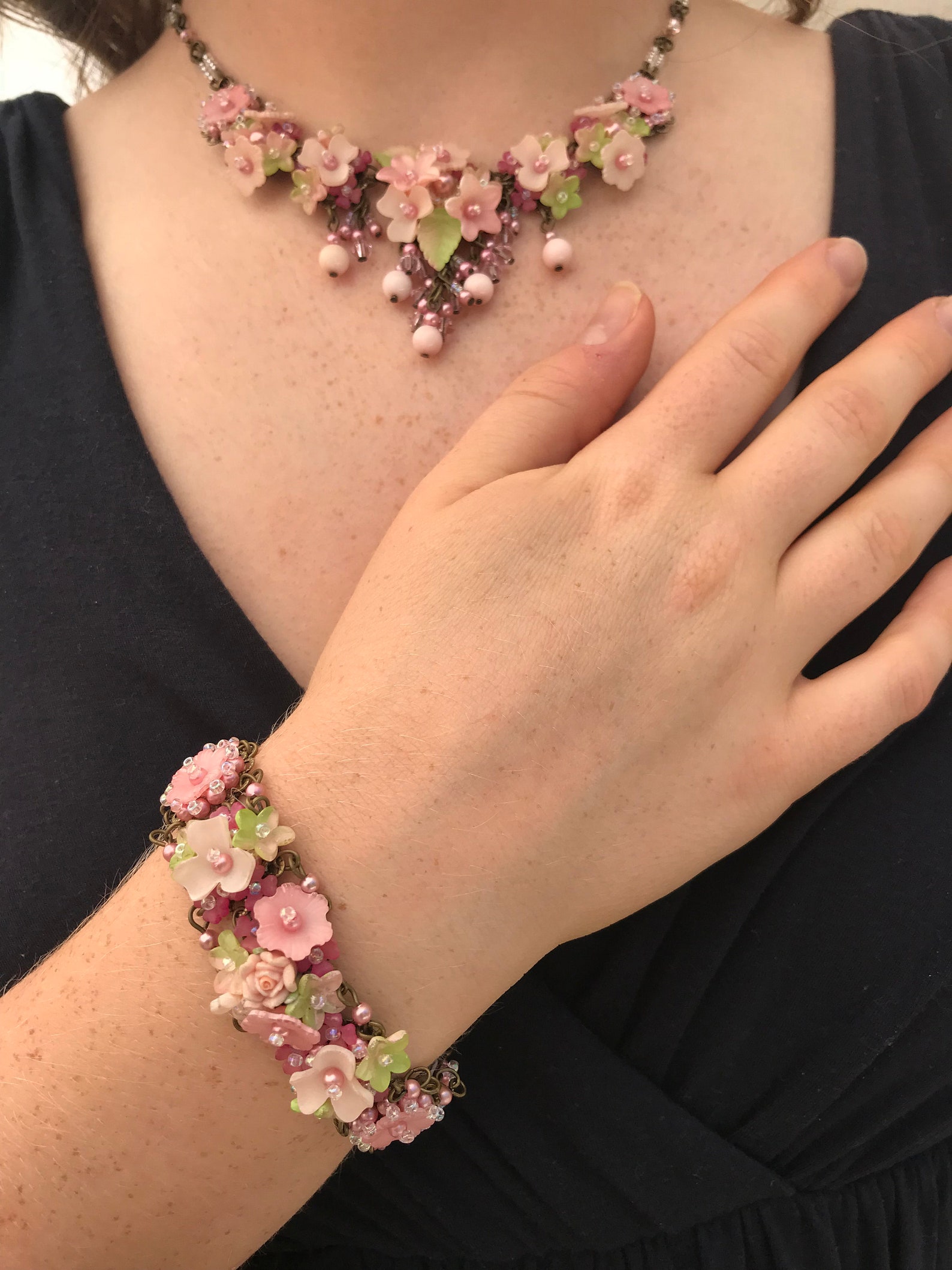 CANDY PINK NECKLACE/ Handbeaded/artisan Jewelry/by Vintage - Etsy