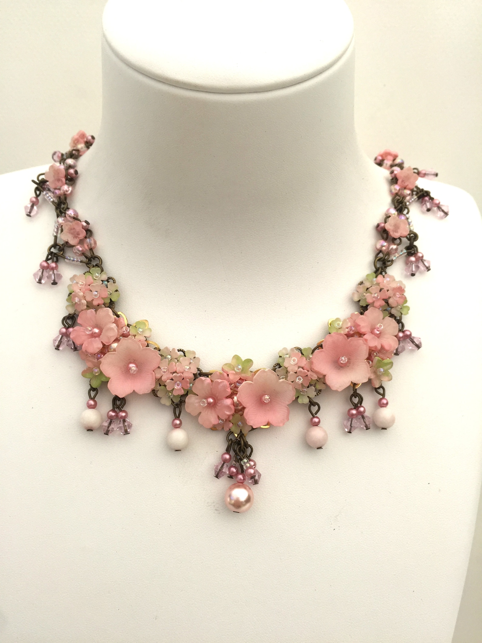 COLLEEN TOLAND Candy Pink Floral Necklace Flowers Beaded Handmade ...