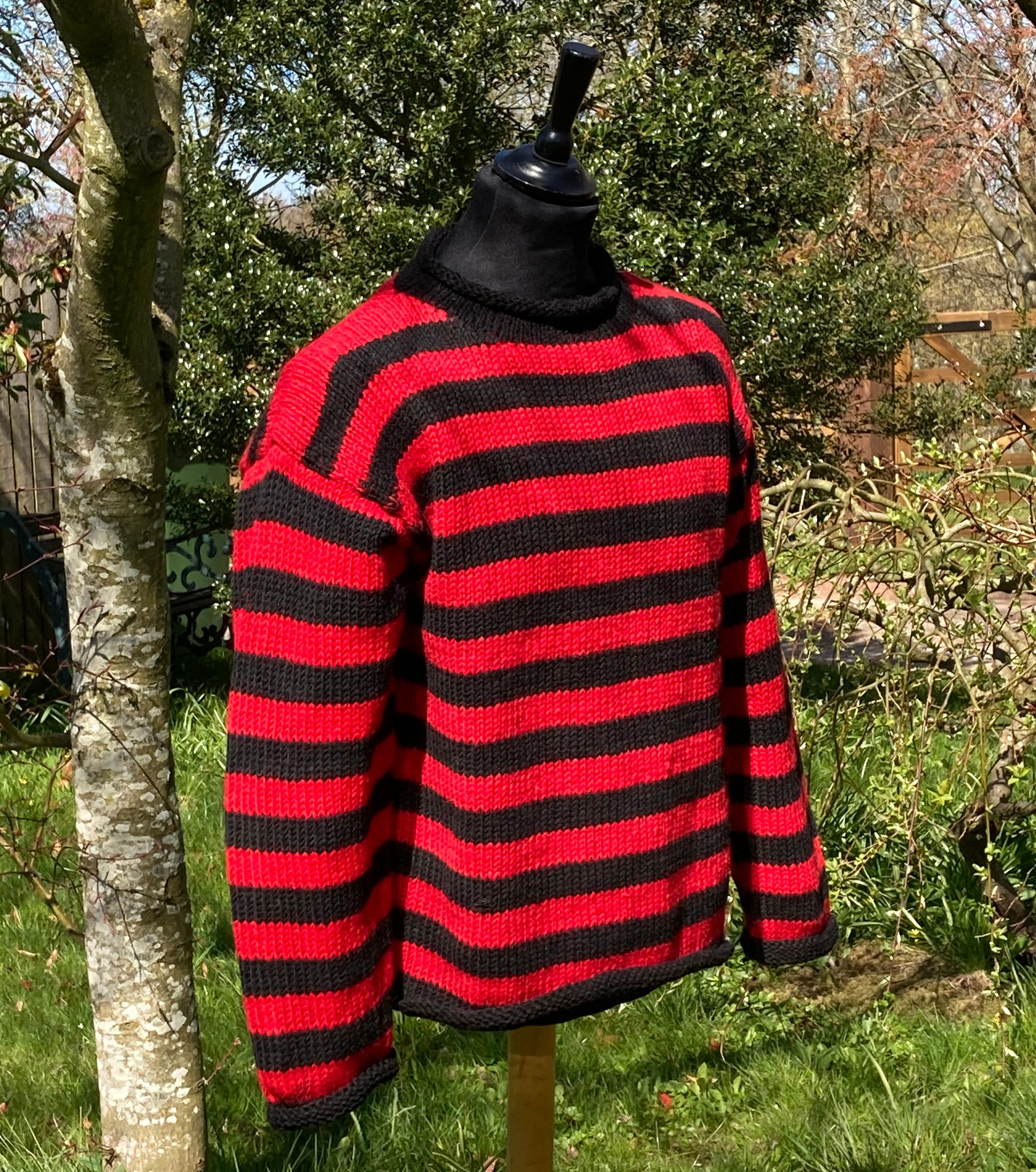 Quality Handmade Unisex Black Red Stripe Quality Knitted Pullover ...