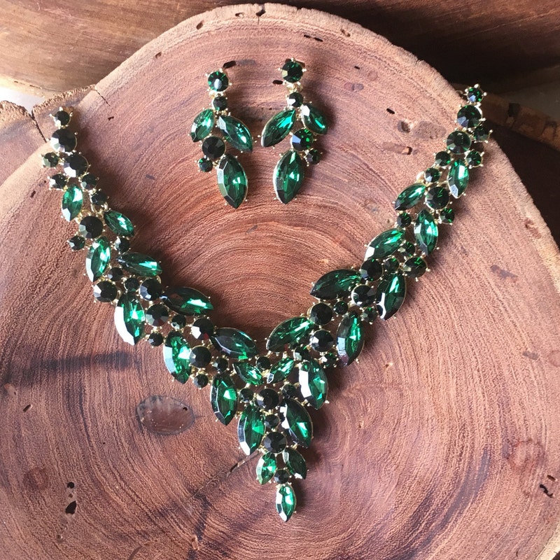 Green Necklace - Etsy