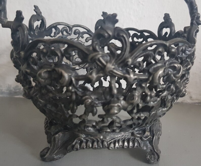 Antique Cast Iron Pierced Filigree Round Basket - Etsy