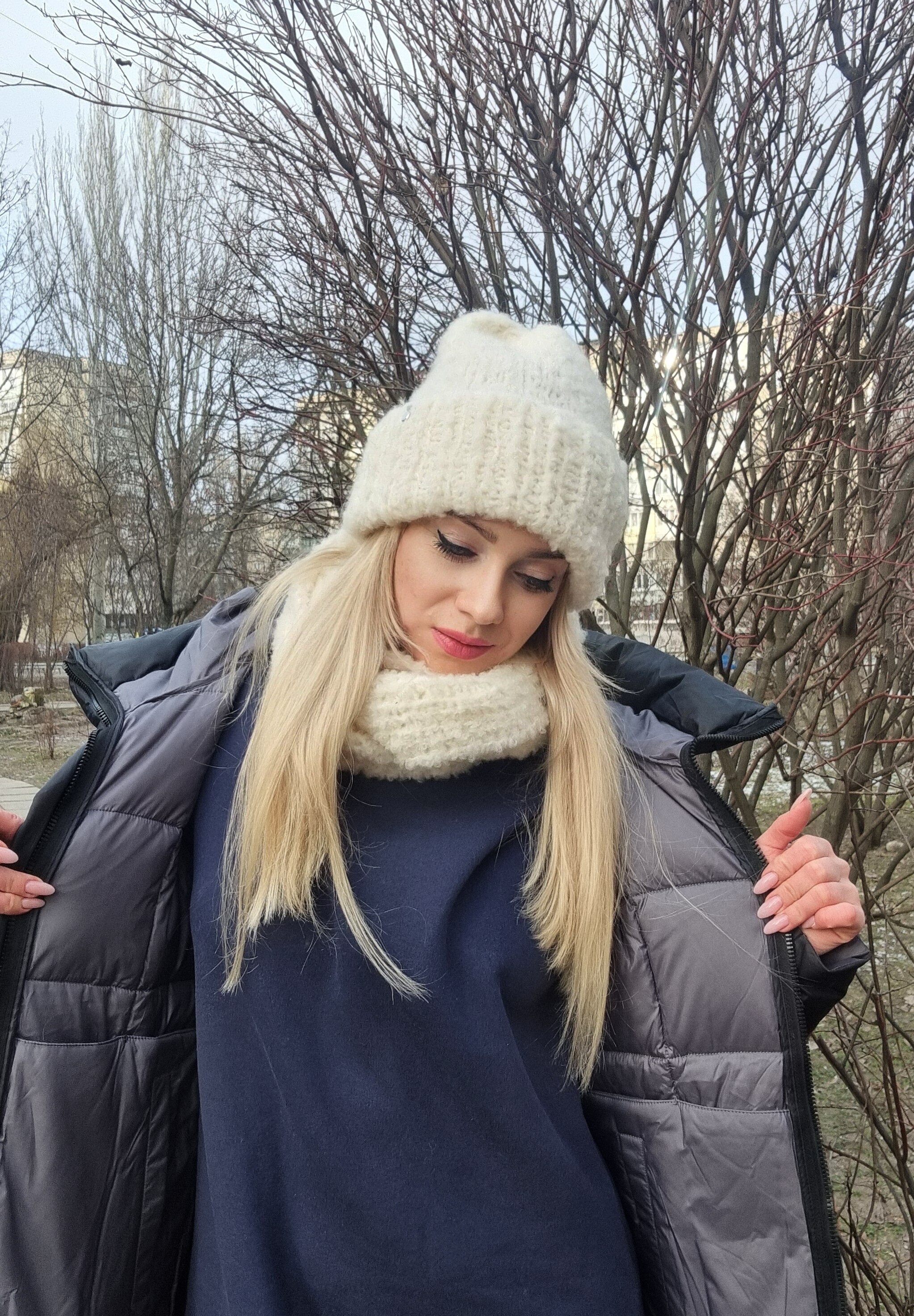 White Winter Hat and Round Scarf Set, Wool Boucle Beanie, Wool Chunky ...