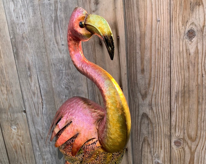 Metal Pink Flamingo Bird Statue Garden Stake, Outdoor Garden Art Decor ...