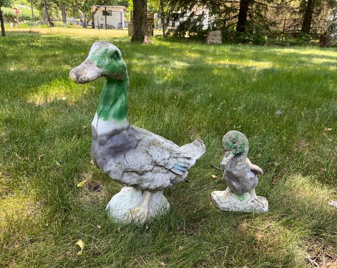 Vintage Wildlife Concrete Outdoor Statue Duck & Duckling Garden Yard ...