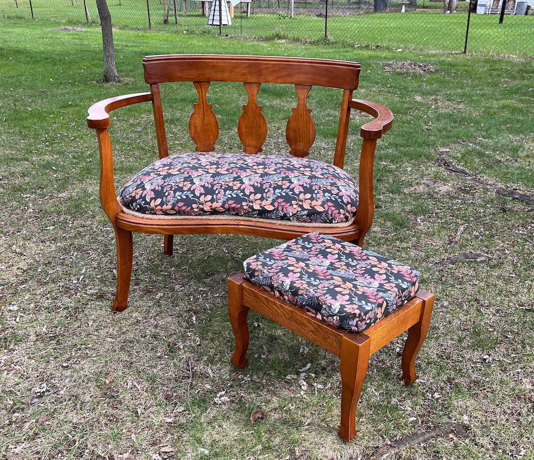 Antique Arrowback Wood Settee Sitting Upholstered Bench W/ Matching ...