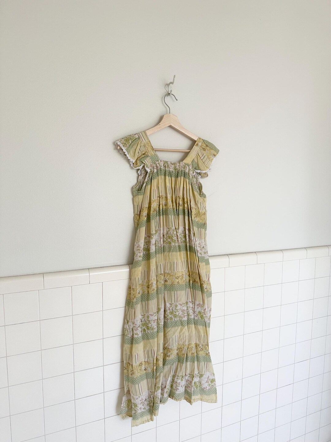 70s Farm Dress • M/l• - Etsy
