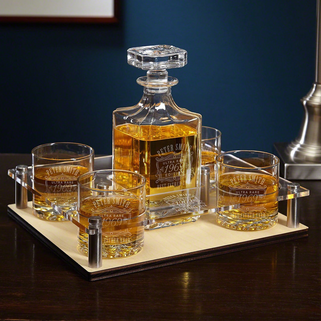 Personalized Whiskey Decanter Presentation Set Engraved Whiskey Glasses ...