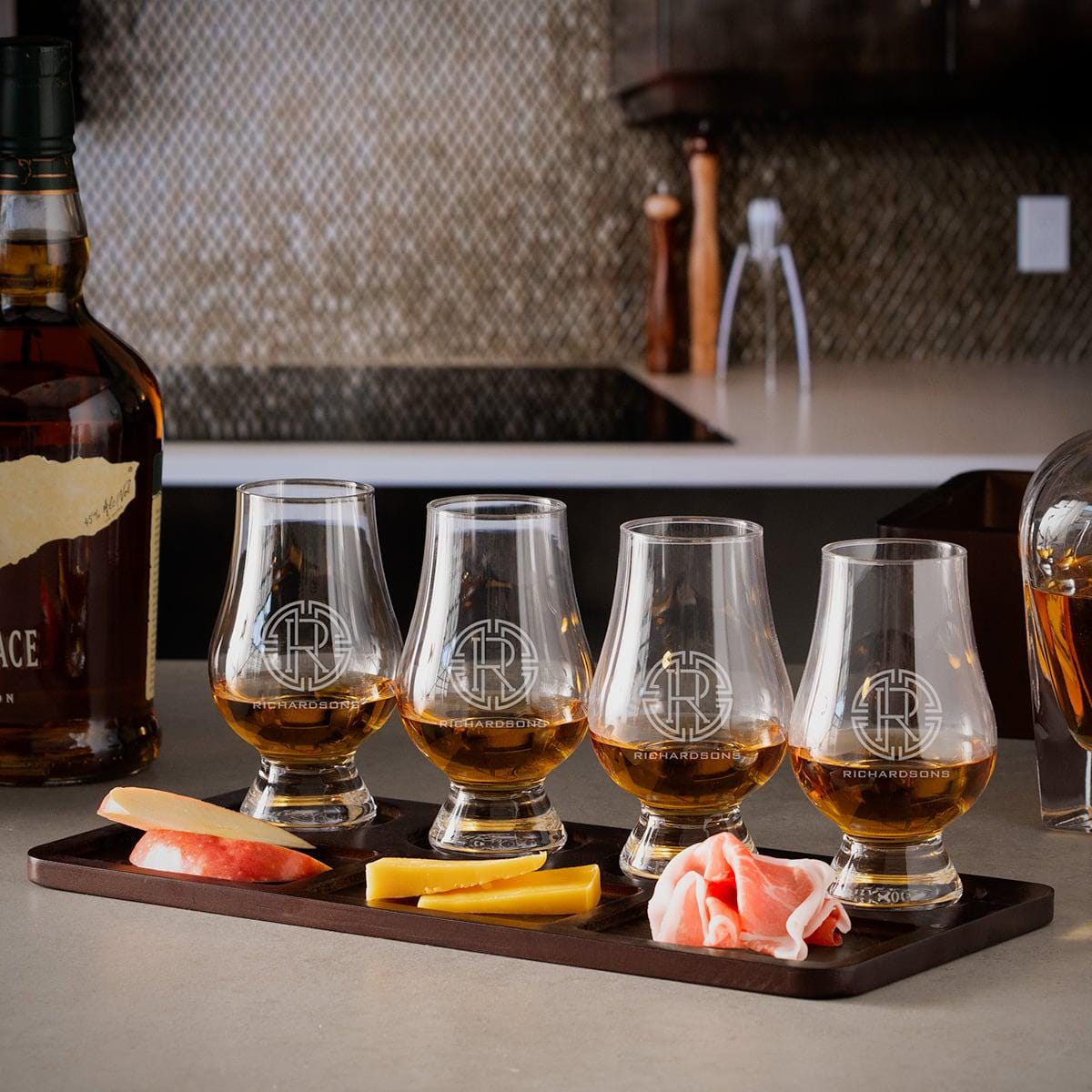 Engraved Whiskey Gift Box With Glencairn Glasses - Custom Whiskey ...