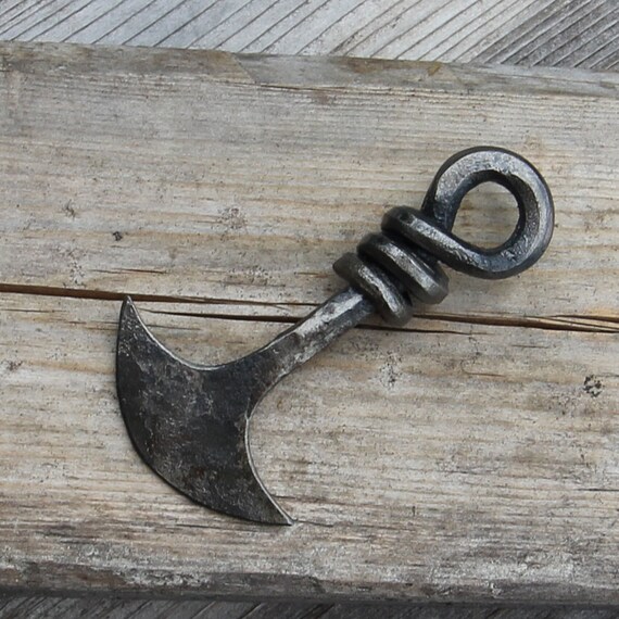 Pendulum Swing With Blade