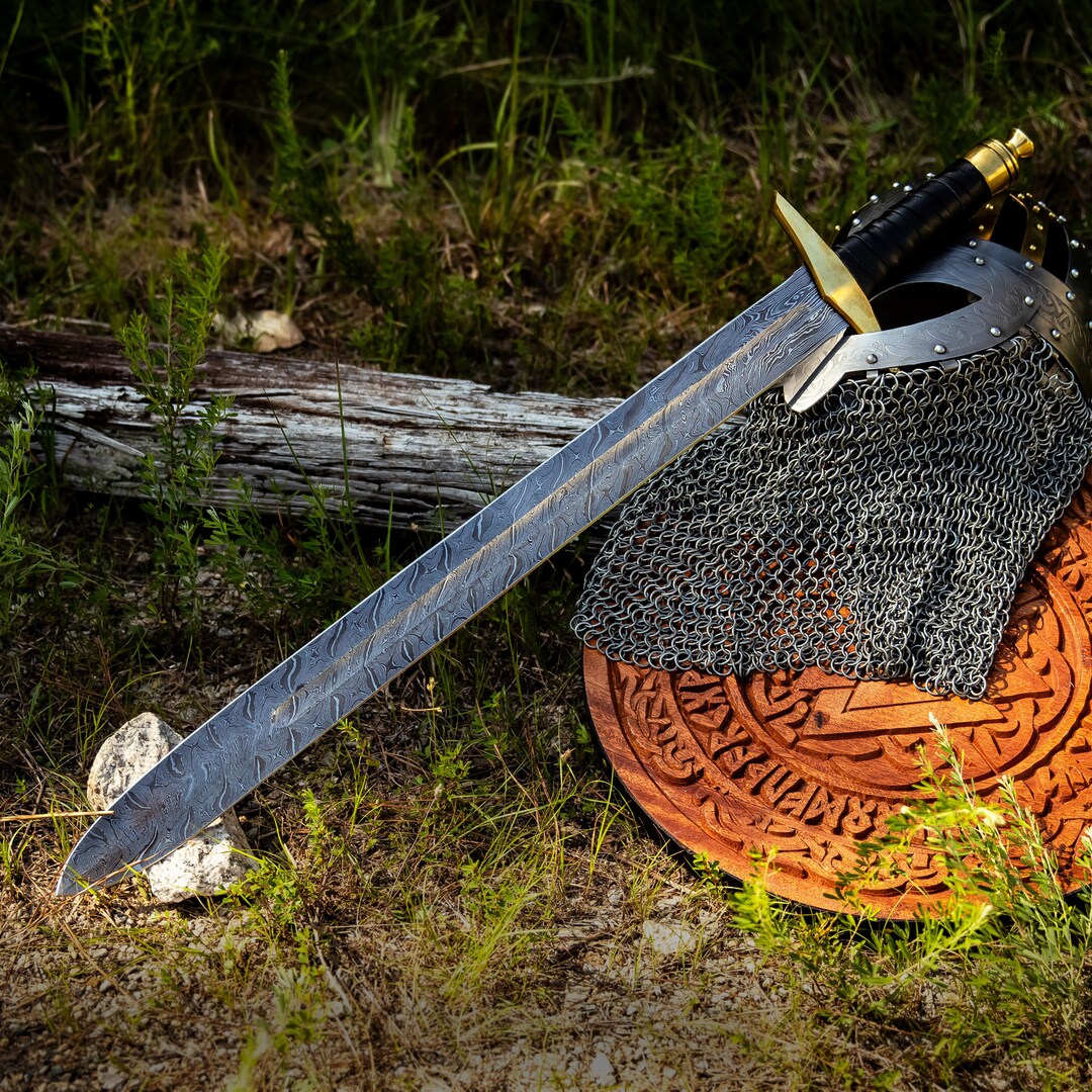 Vault of Heaven Twist Damascus Steel Sword Hand Forged Medieval ...