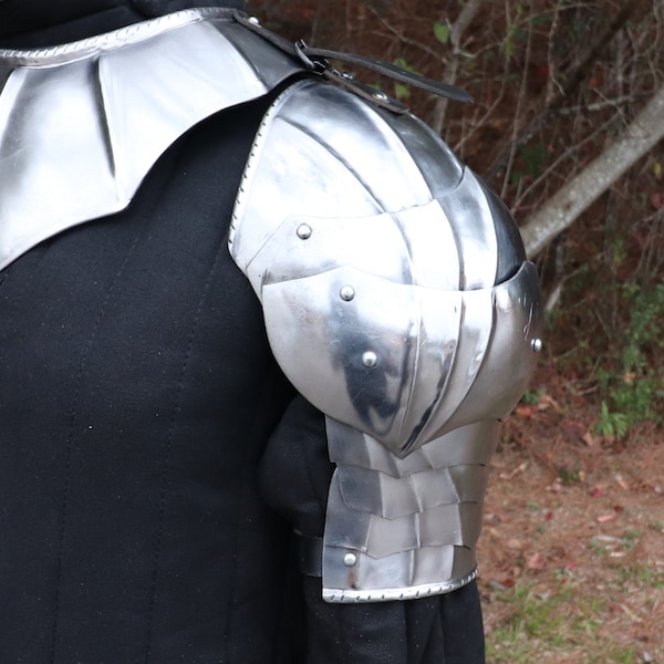 Gothic Pauldron Armor - Etsy
