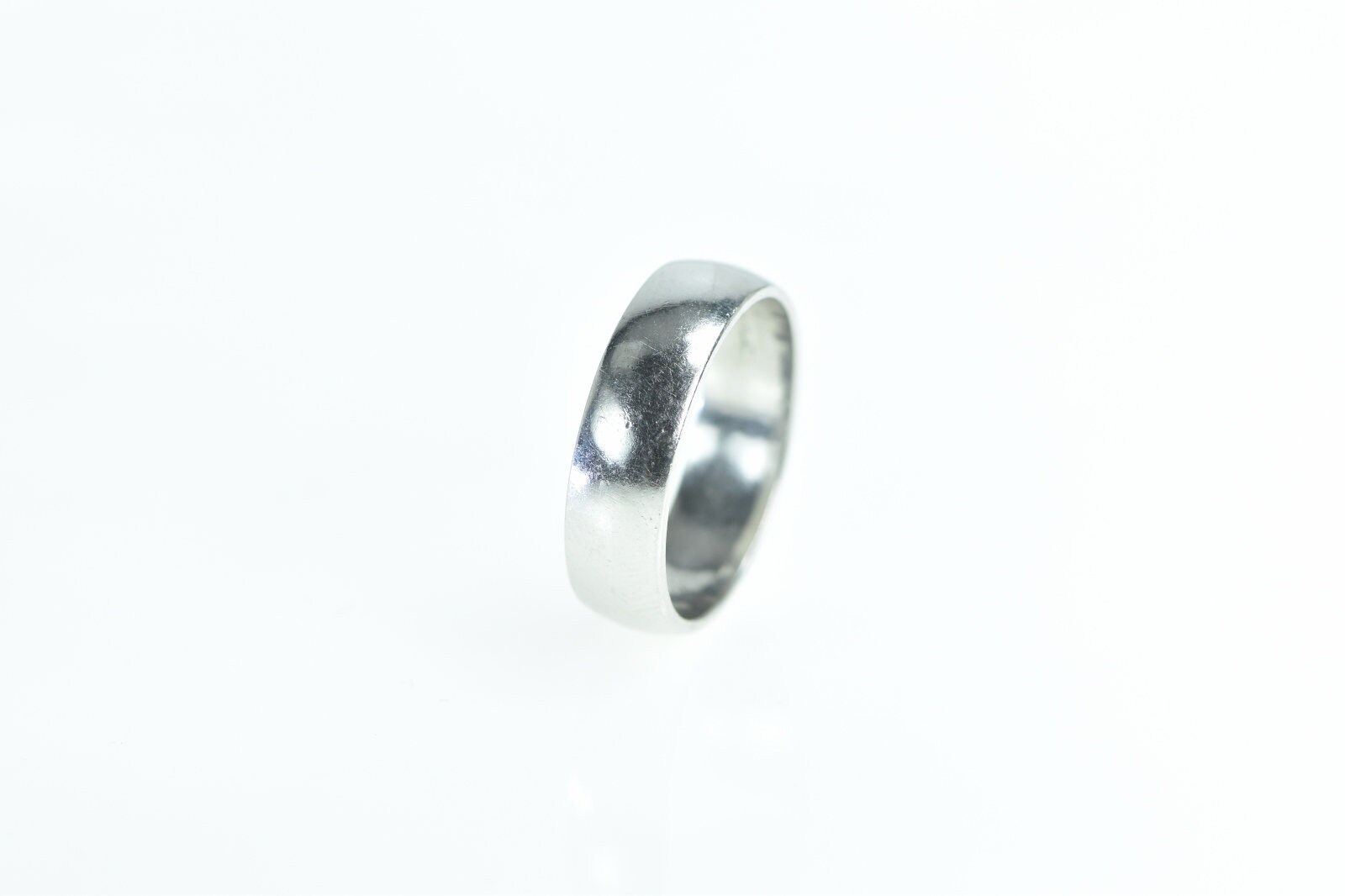 Platinum 6.0mm Classic Wedding Band Novell Ring Size 8.75