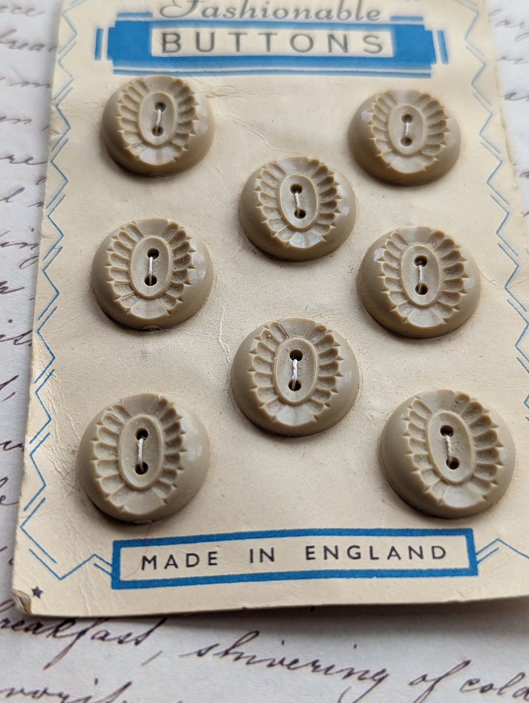 Original 1950s B Vintage Early Plastic Beige Buttons. Set of 8 - Etsy