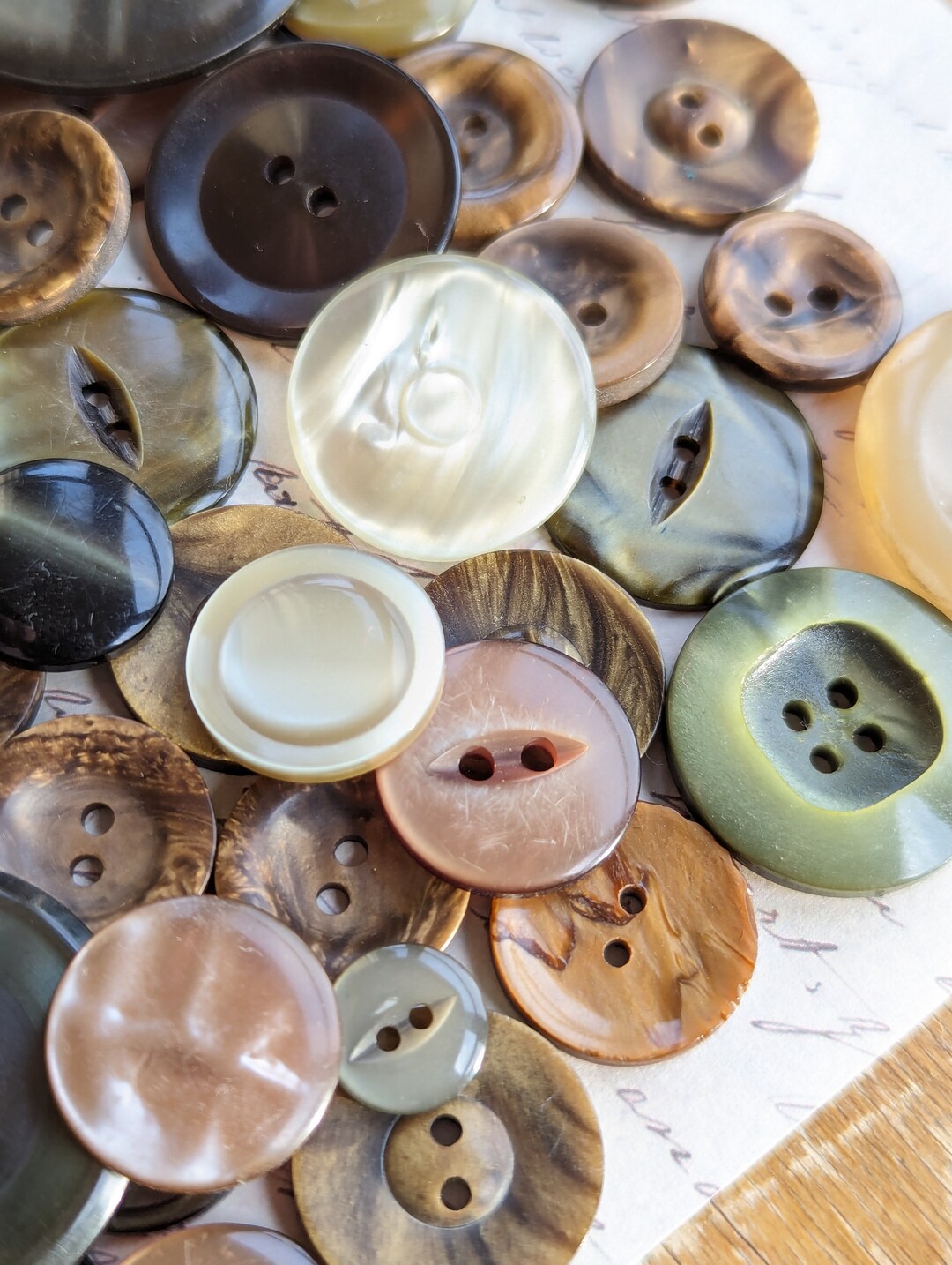Lovingly Selected Collection of Vintage Plastic Buttons for Crafting ...