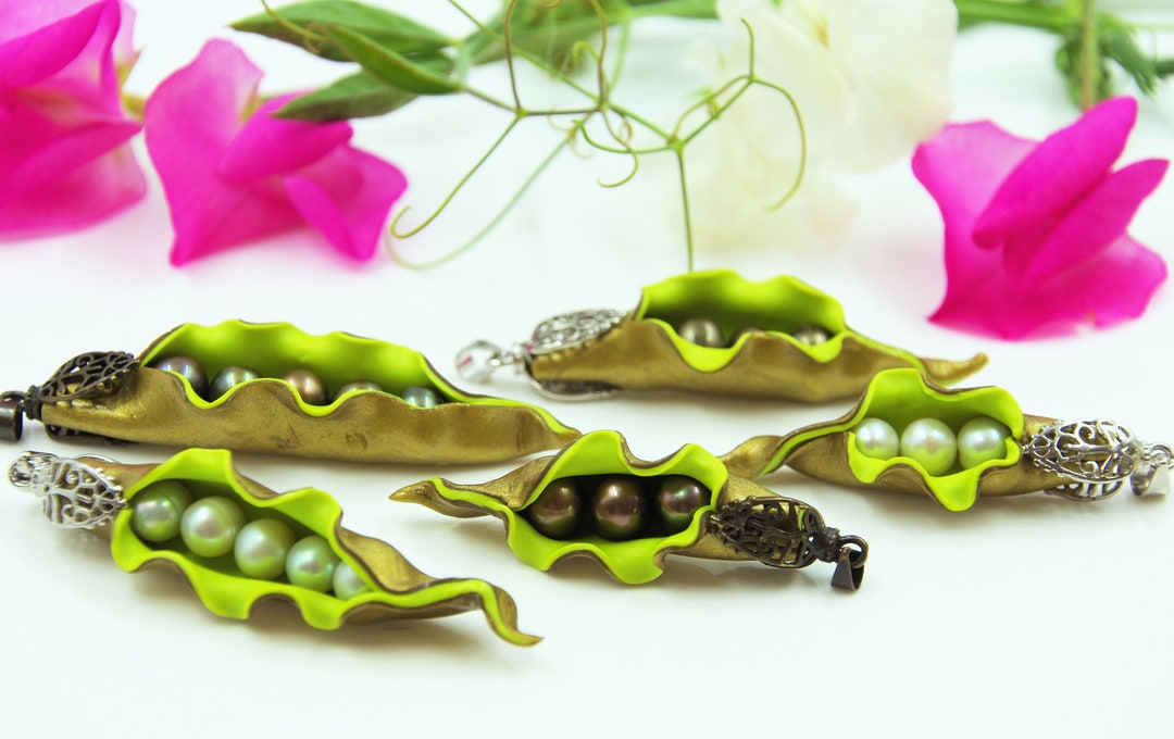 Peas in A Pod Neckace Sweet Pea Pendant Pea Pod Jewelry Maternity ...