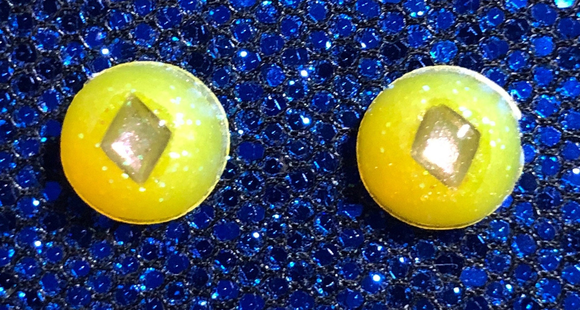10mm Glitter yellow cornea with shimmer color shift diamond | Etsy